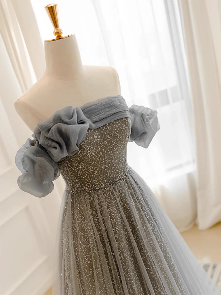 Elegant Silver Evening Gown on Luulla